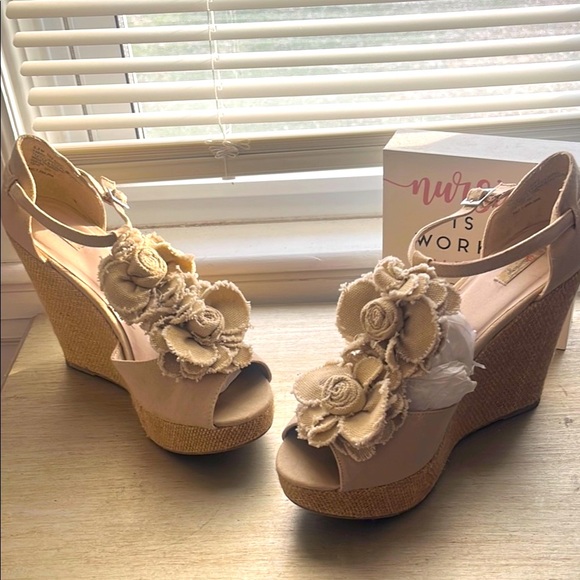 Montego Bay Club | Shoes | Montego Bay Club Cream Wedges With Floral Design | Poshmark